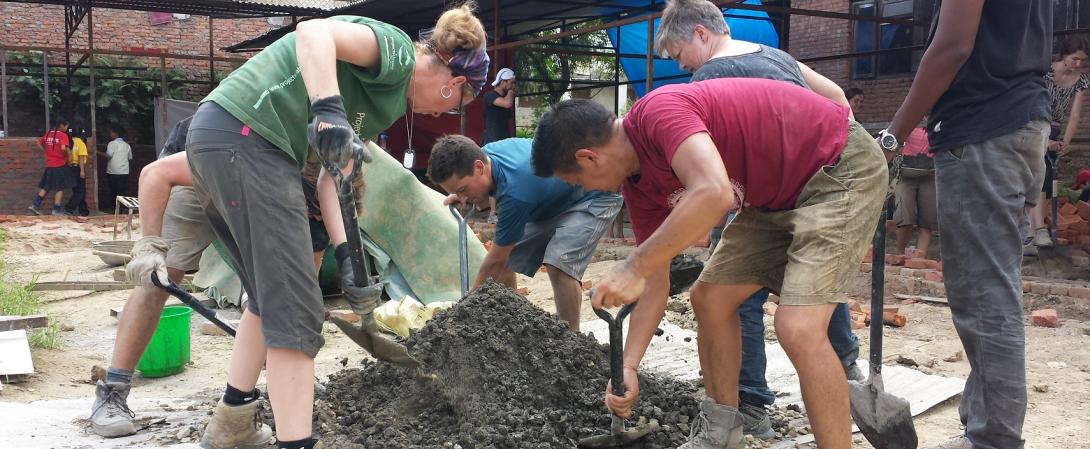 Volunteer Building in Nepal for High School Students | Projects Abroad